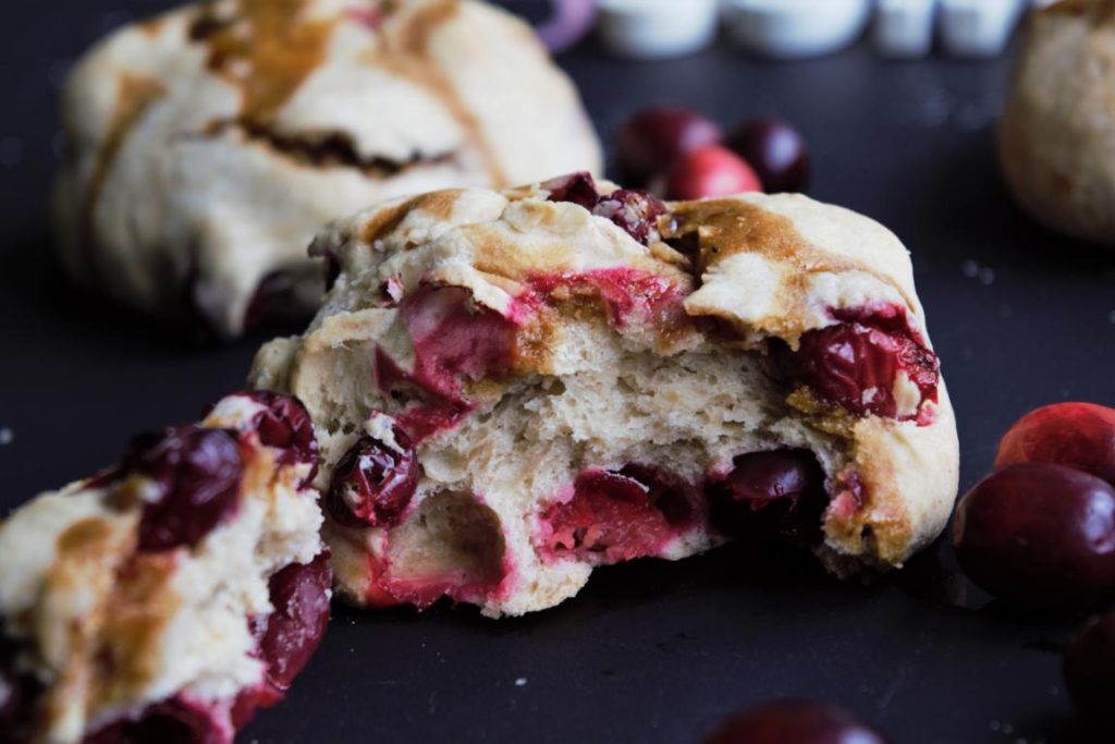 Weihnachtliche Scones mit Cranberries | vegan - Frau Janik